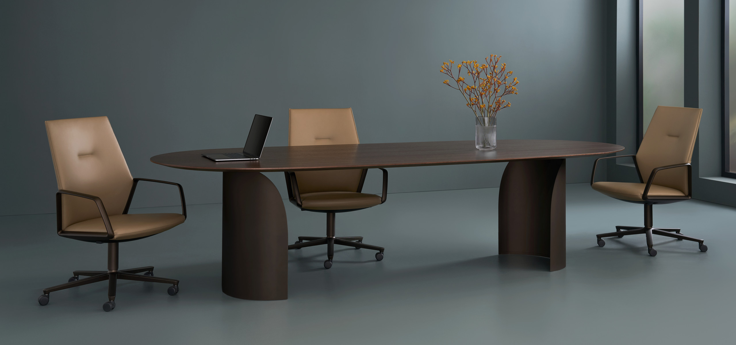 Studio Hanne Willmann — Vida Table Collection